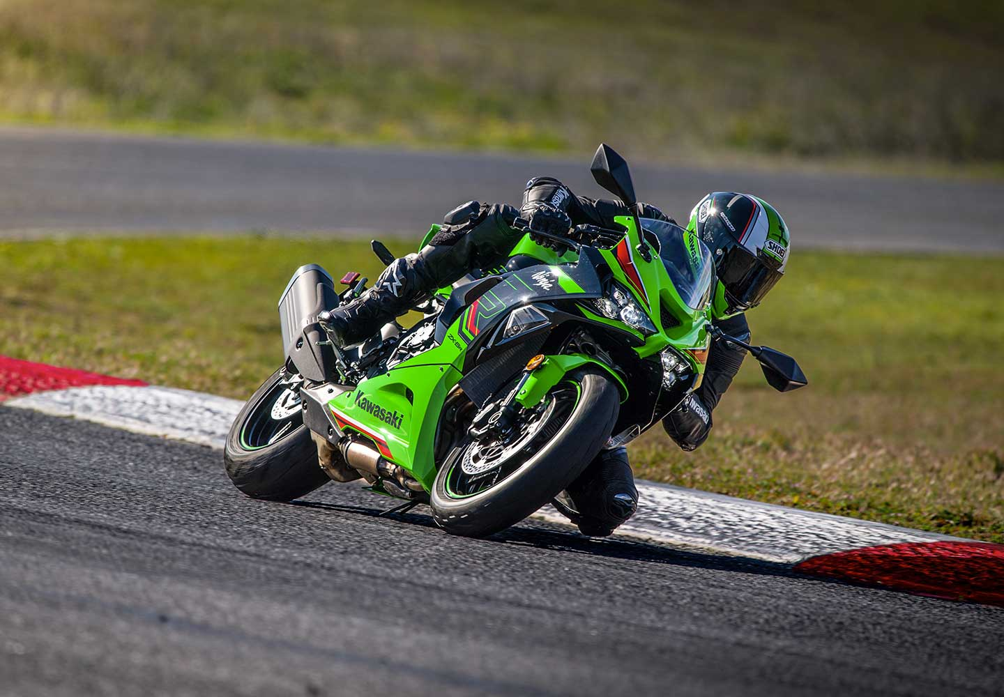Kawasaki Ninja ZX-6R|街道或赛道超级运动车型