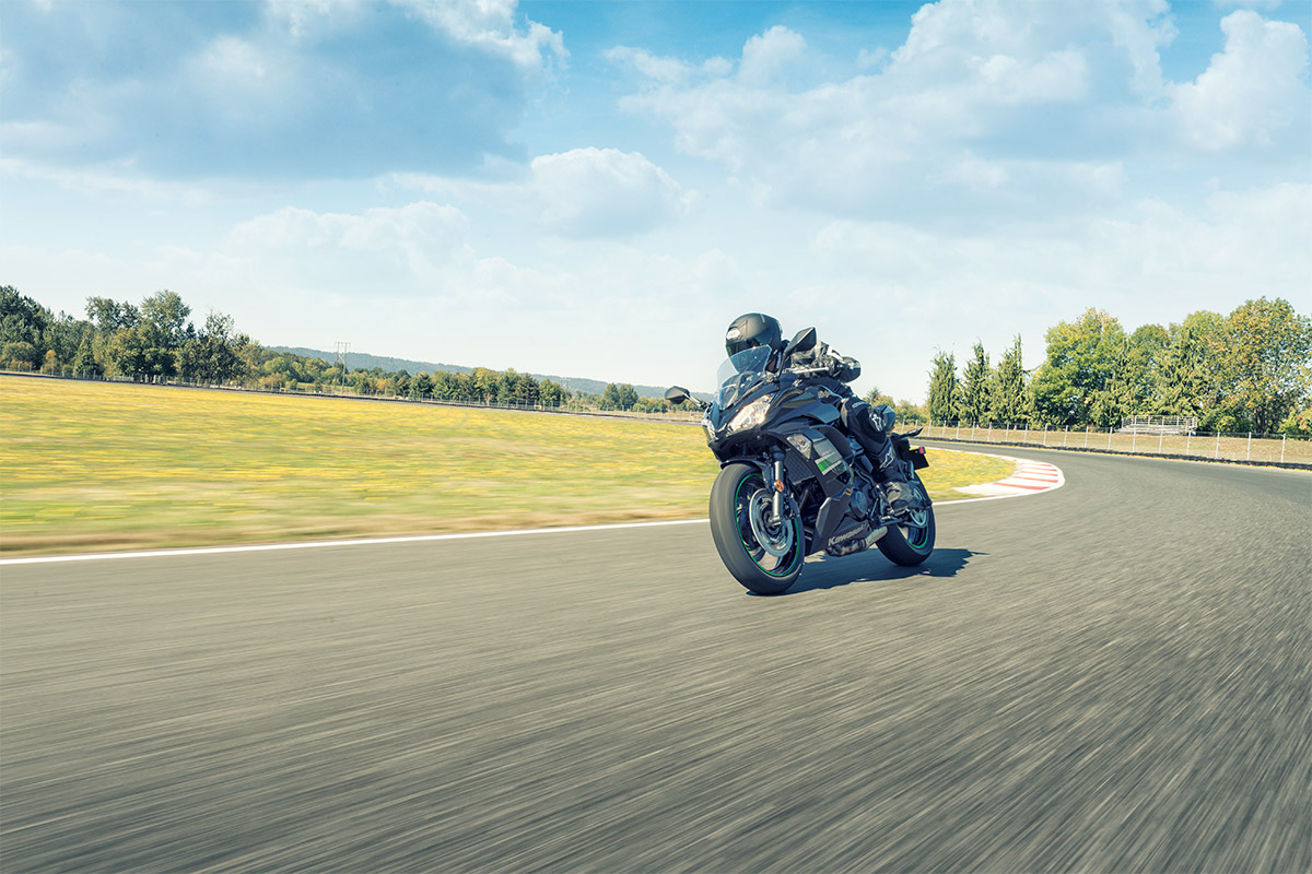 2020 NINJA 650 Motorcycle | Canadian Kawasaki Motors Inc.