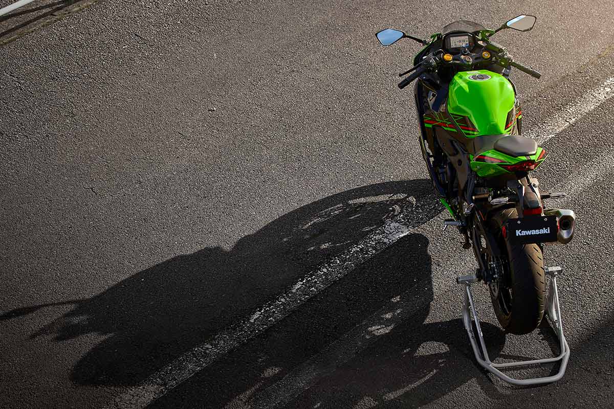 2024 NINJA ZX-4RR 摩托车 |川崎摩托（上海）有限公司